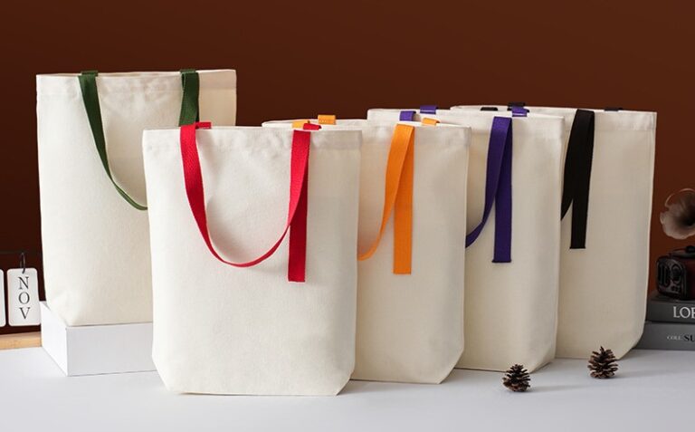 What is Canvas Fabric and How is it Used
